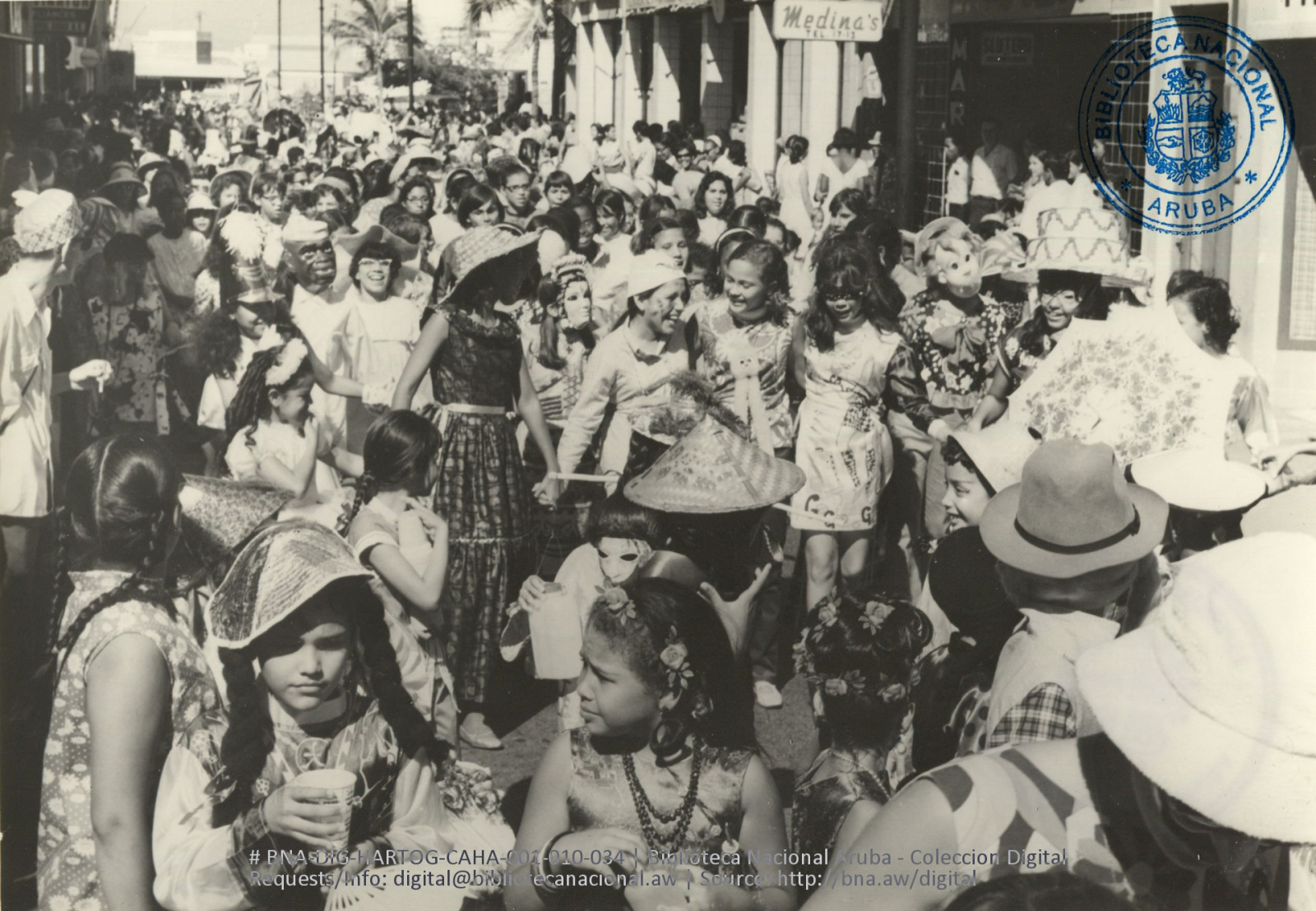 Album- Carnaval 1969 (Dr. Johan Hartog Collection) - - Coleccion Aruba