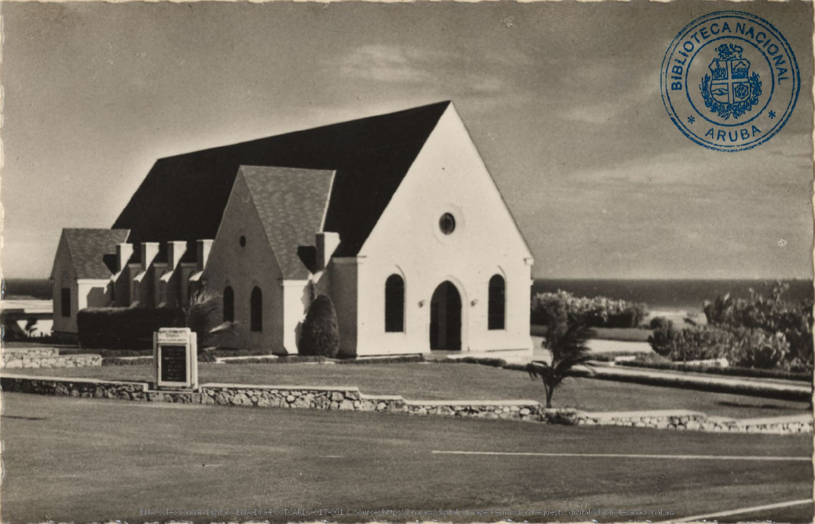 Community church, Lago Colony (Postcard, ca. 1962) - - Coleccion Aruba
